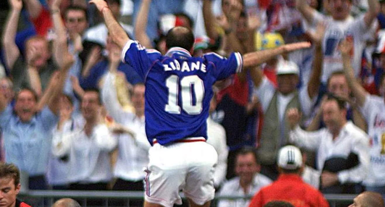 The top five footballers of the 90s - Uk Observer News